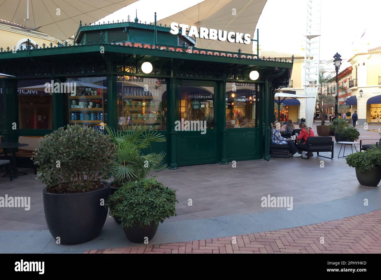 Starbucks coffee malaga hi-res stock photography and images - Alamy