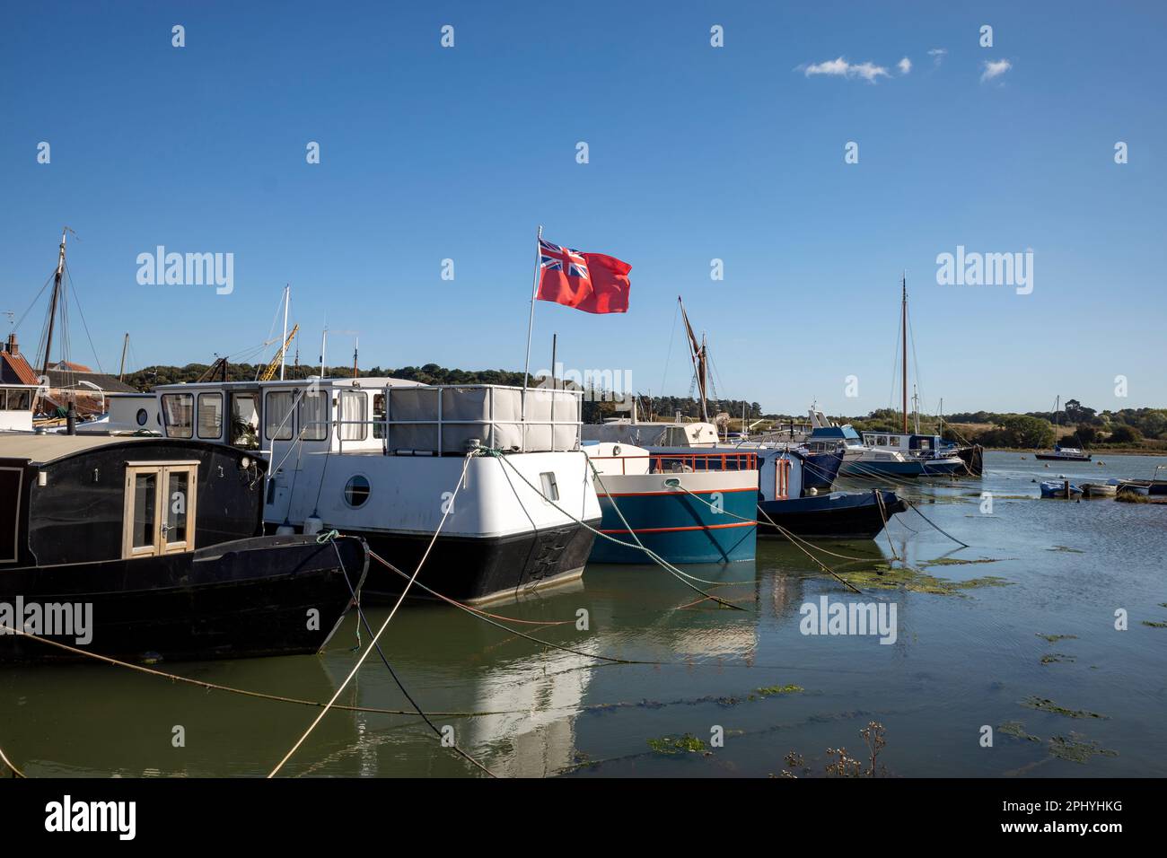 Houses boats river Deben Woodbridge Suffolk England Stock Photo - Alamy