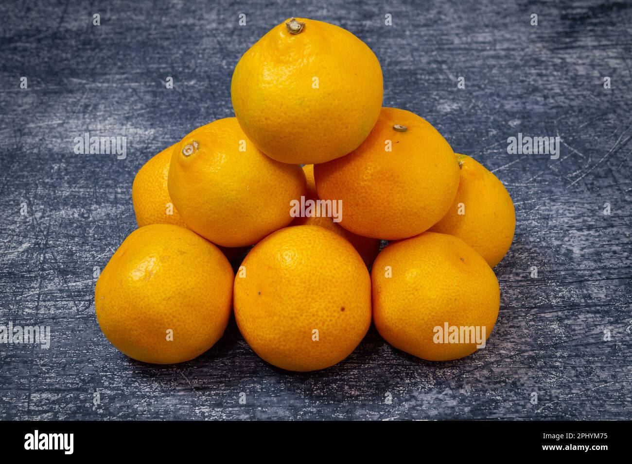 Fresh satsumas hi-res stock photography and images - Alamy