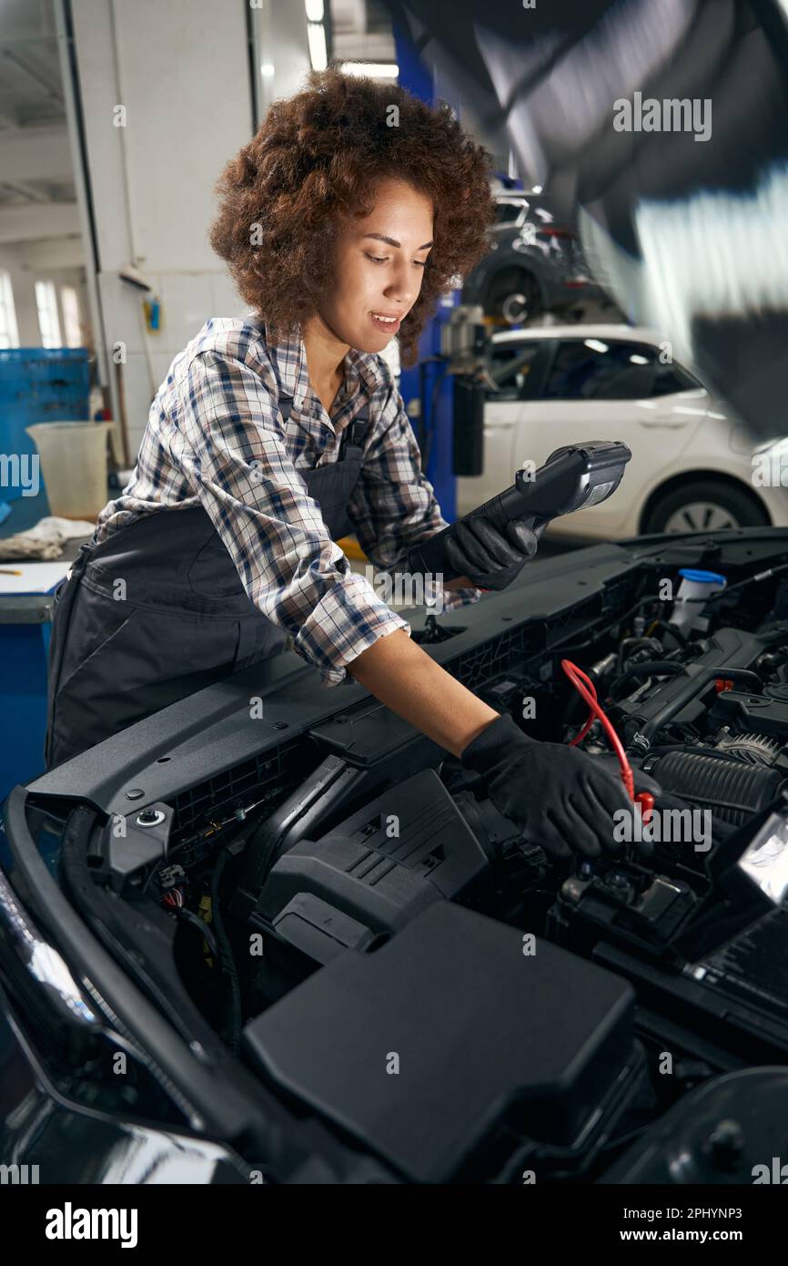 Standard procedure for computer diagnostics car in auto repair shop ...