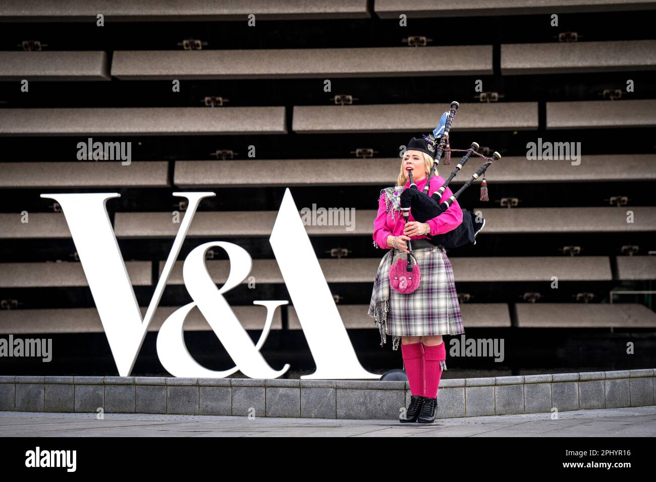 Piper Louise Marshall wears the new V&A Dundee tartan which was ...
