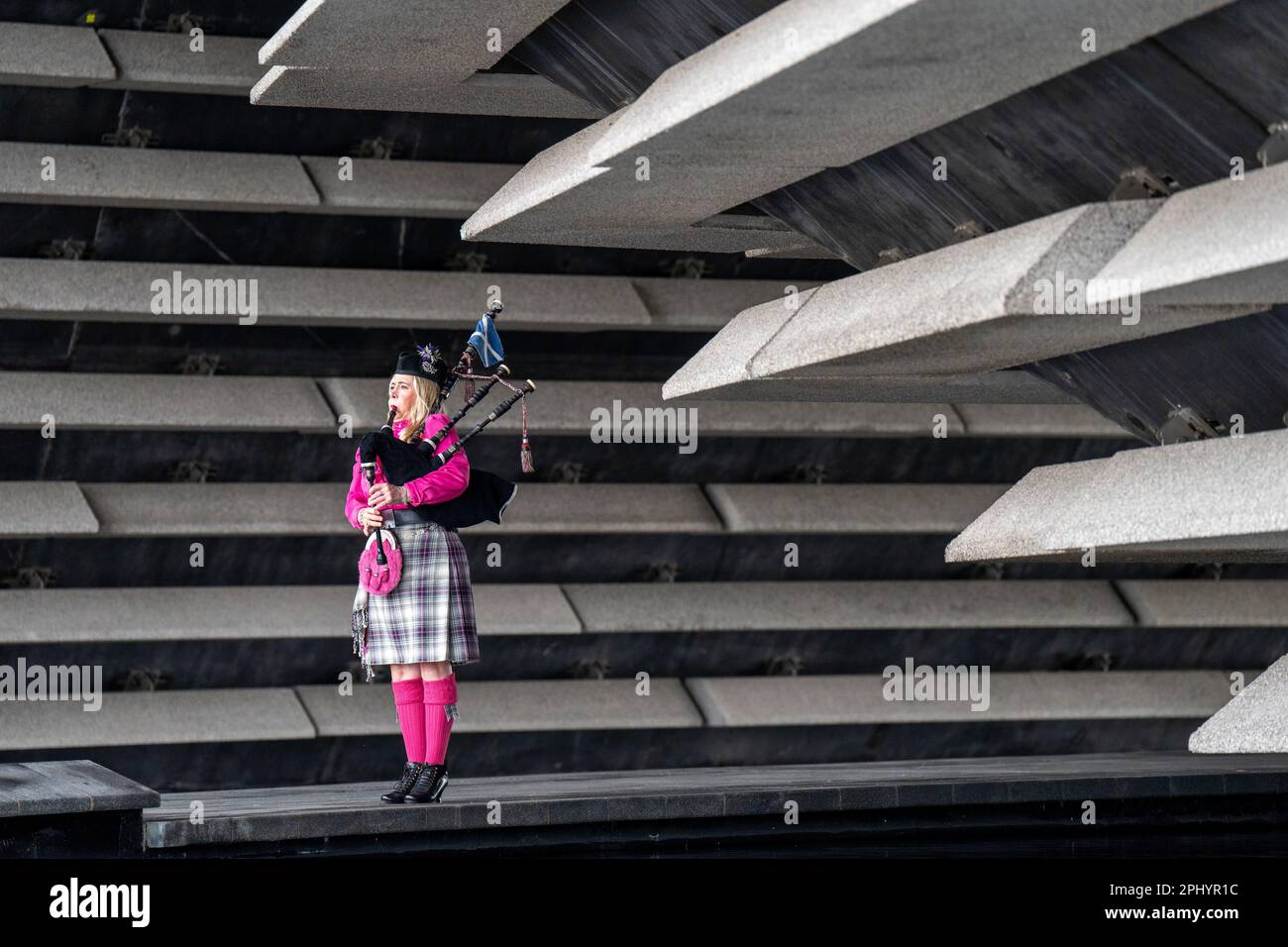 Piper Louise Marshall wears the new V&A Dundee tartan which was ...