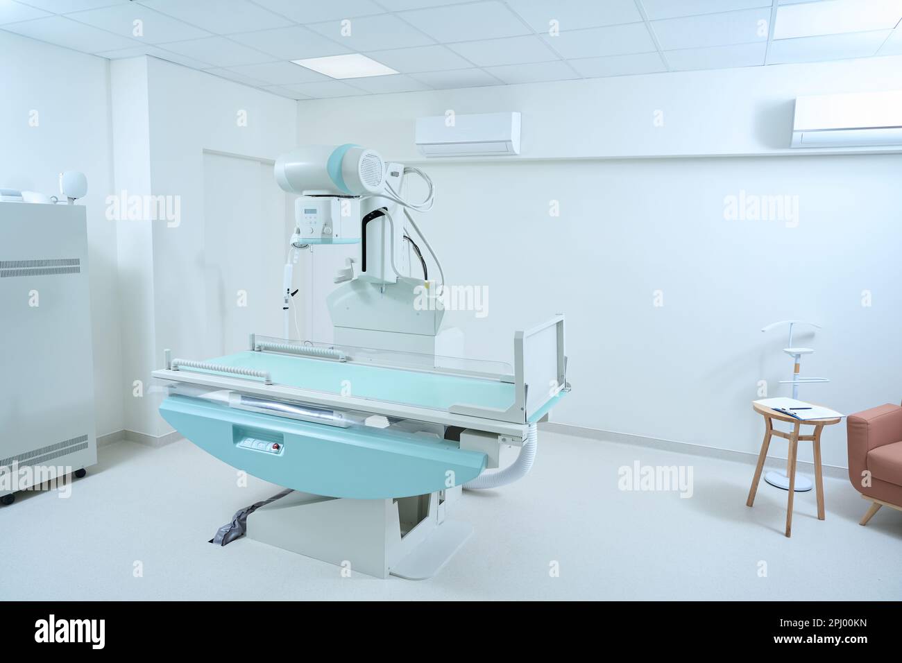 X-ray room with modern X-ray machine in hospital Stock Photo - Alamy