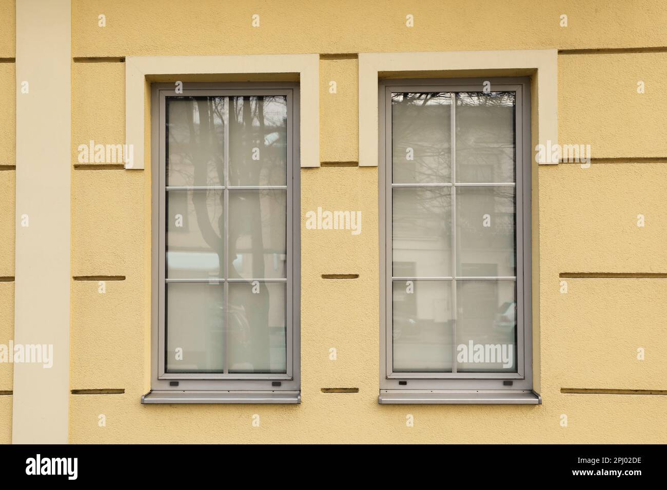 Two casement windows hi-res stock photography and images - Alamy