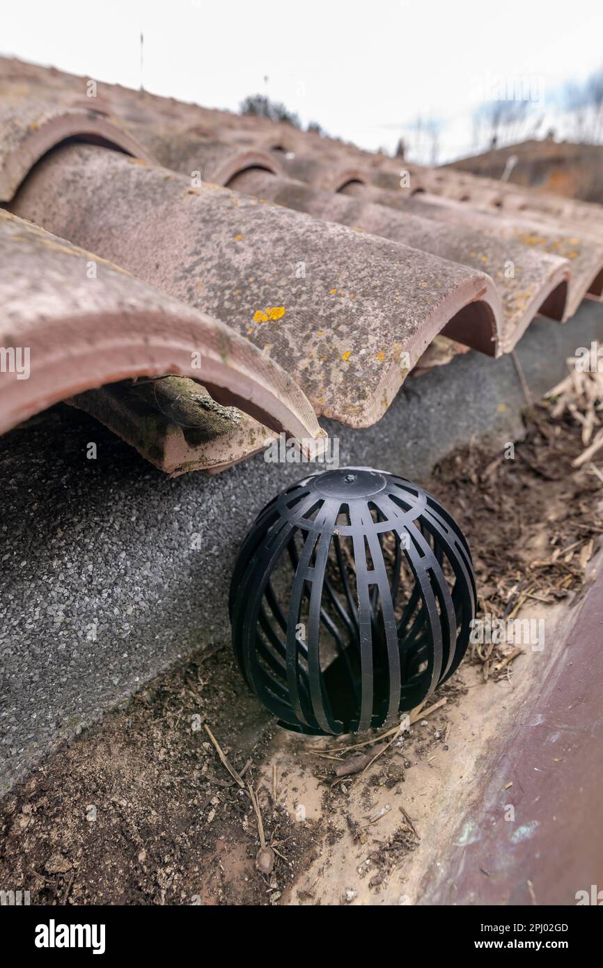 Plastic Ball To Protect The Gutter From Leaves Moss Manure Mud And