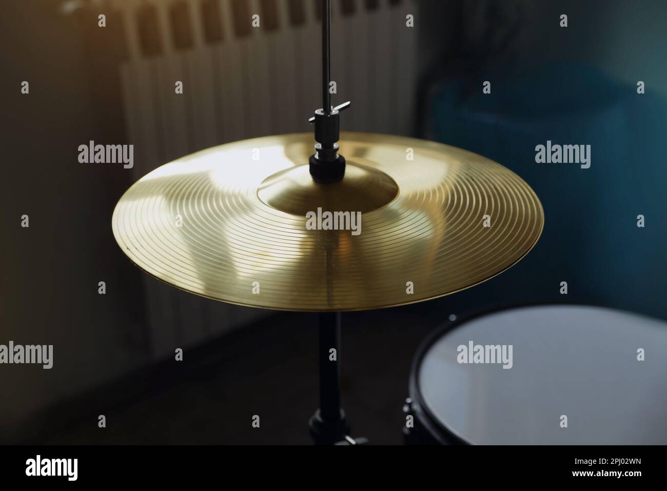 Drum cymbal hi-res stock photography and images - Alamy