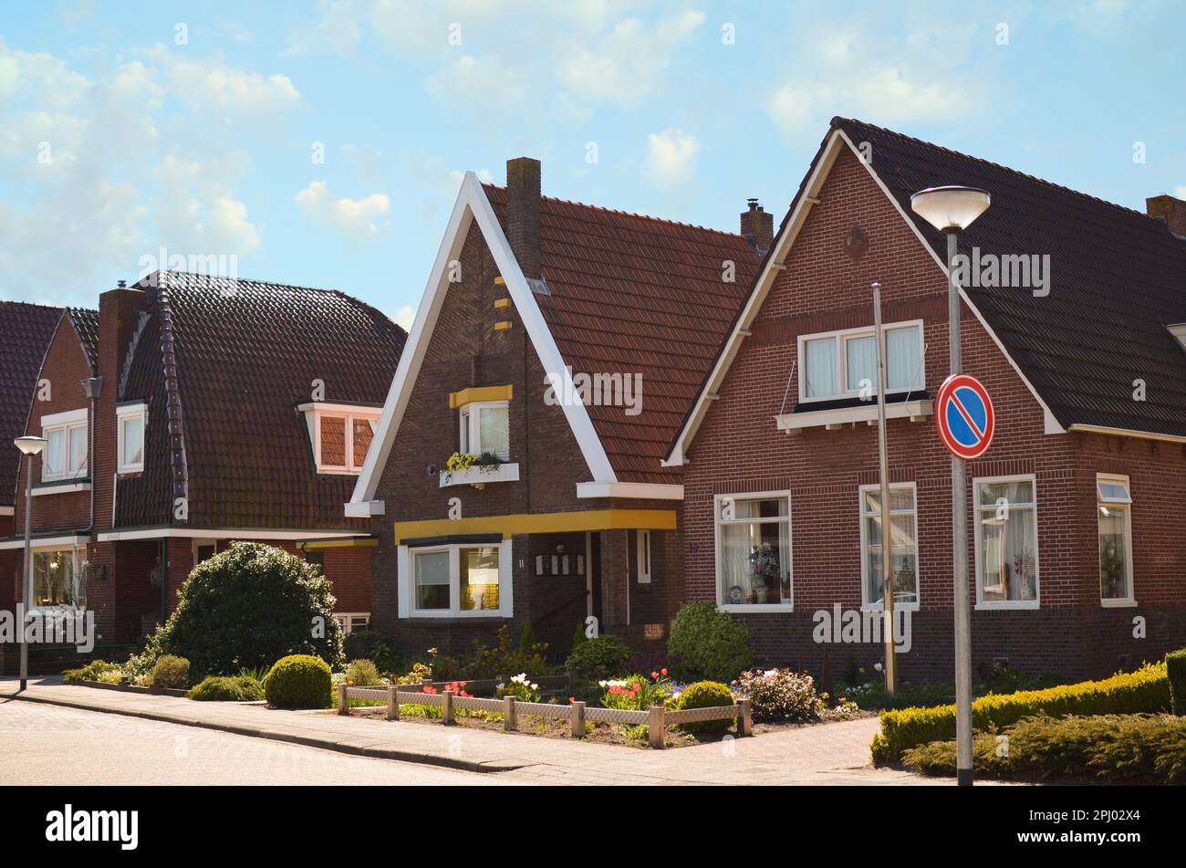 Suburban district hi-res stock photography and images - Alamy