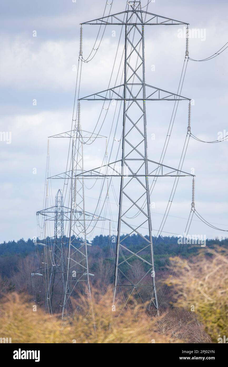 Electrcity pylons hi-res stock photography and images - Alamy