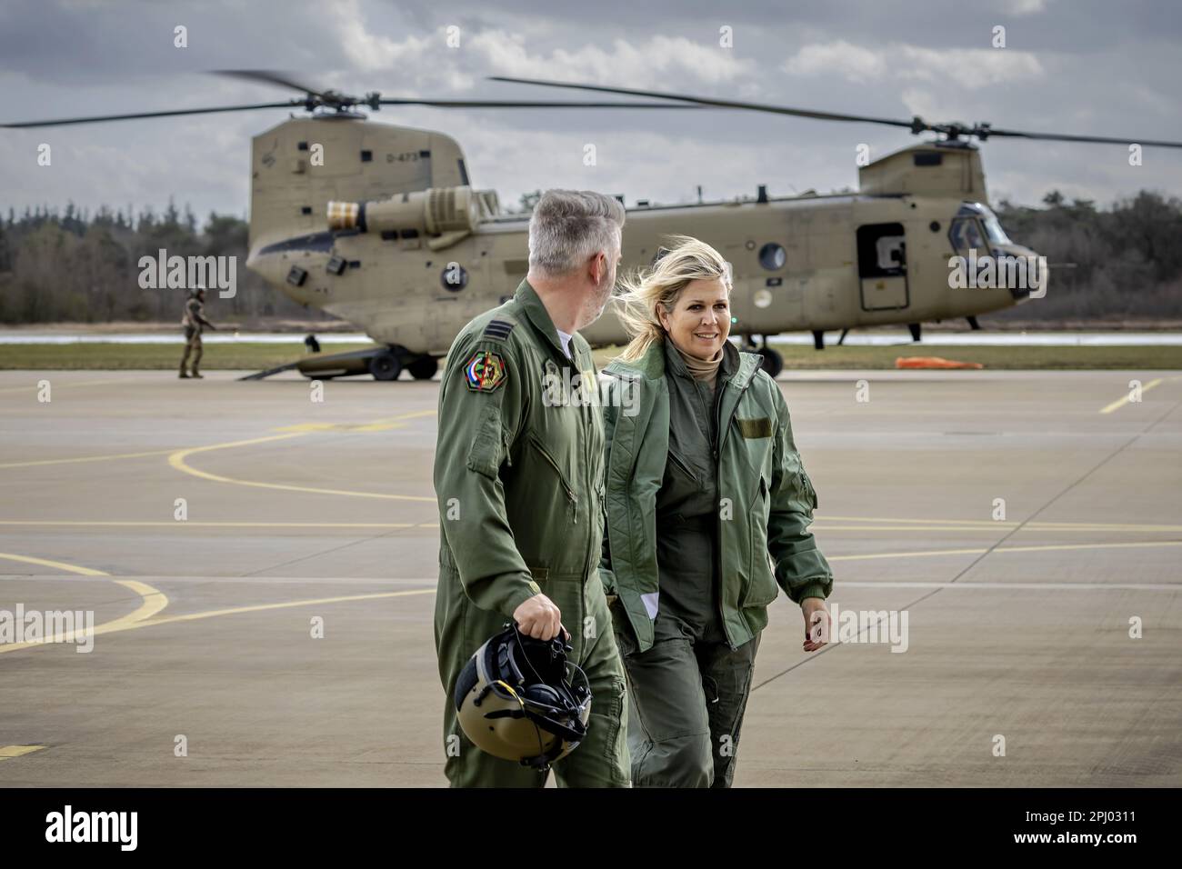 RIJEN - Queen Maxima gets out after training for extinguishing forest ...