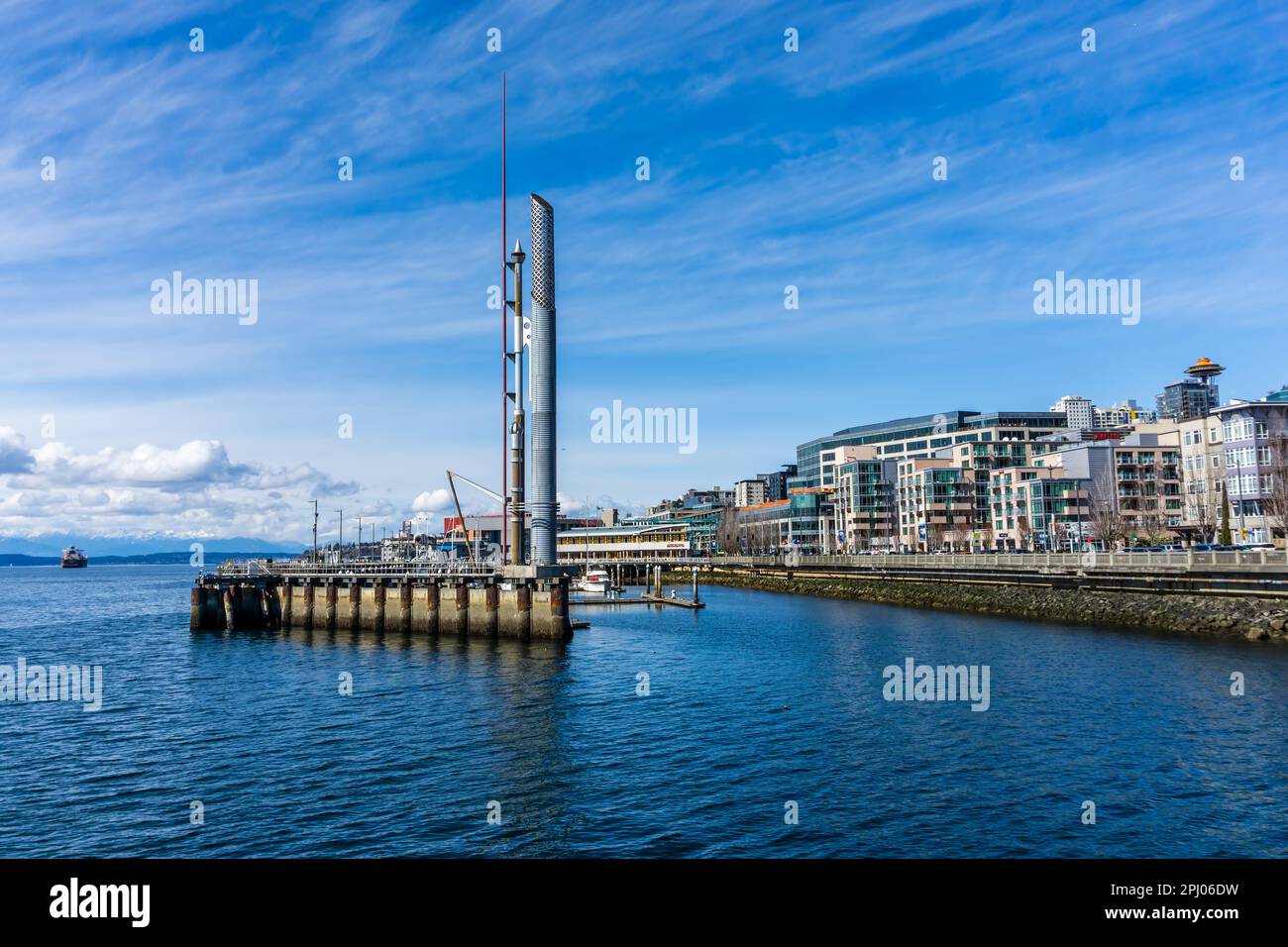 The entrance to the Bell Harbor Marina in Seattle, Washington Stock ...