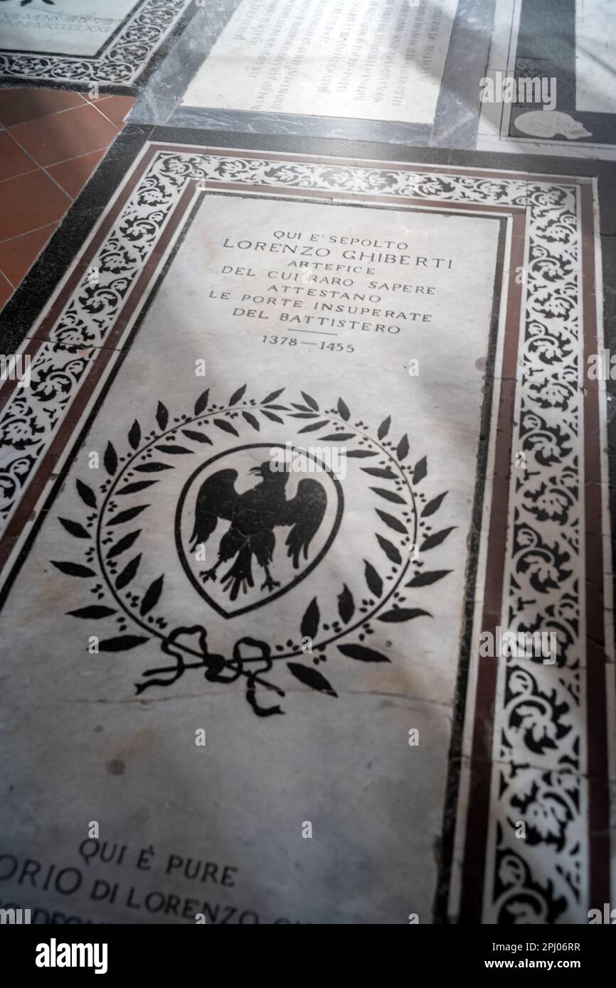 The Opera di Santa Croce, a Franciscan Basilica. Santa Croce, Florence ...