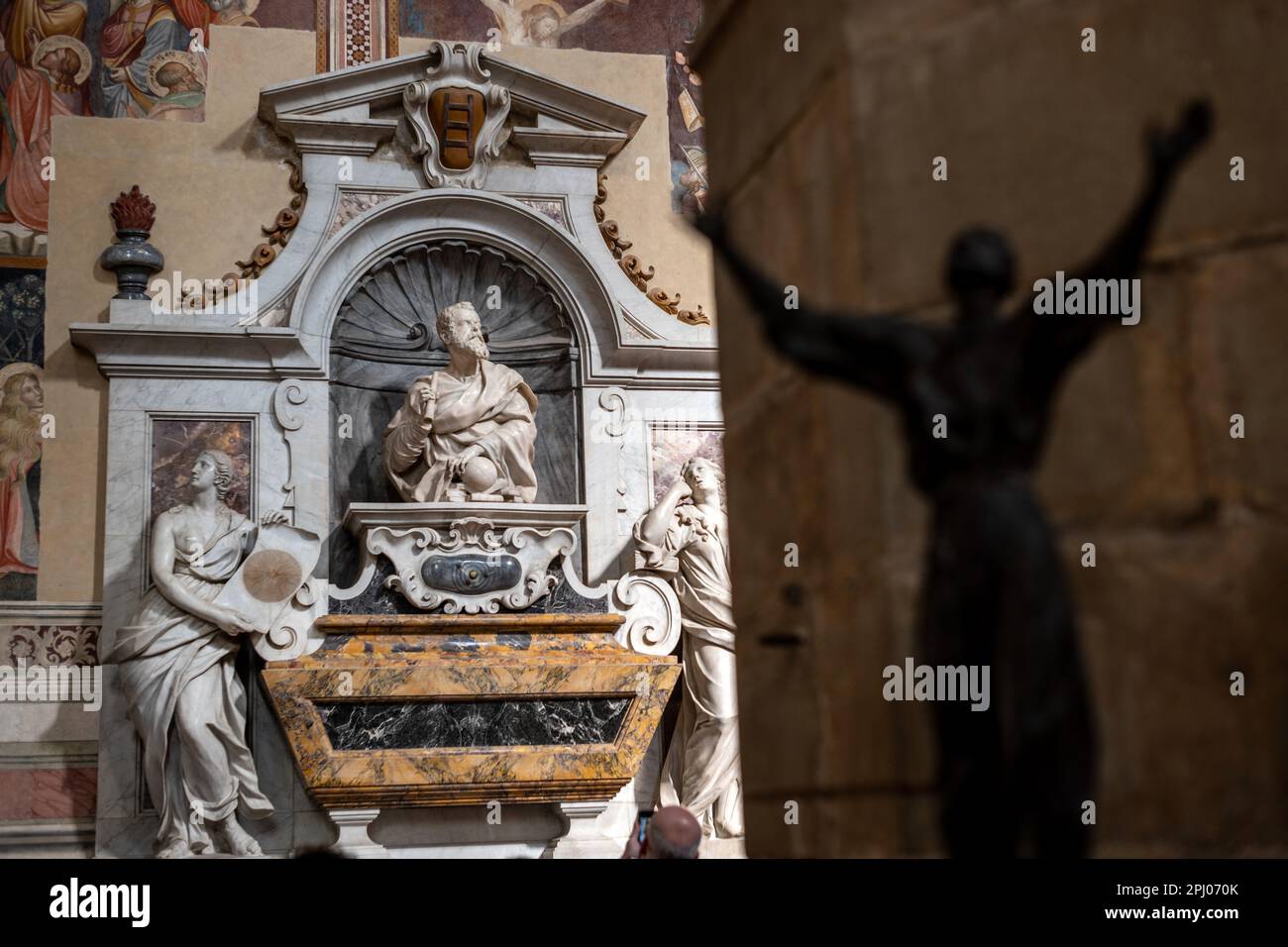 The Opera di Santa Croce, a Franciscan Basilica. Santa Croce, Florence ...