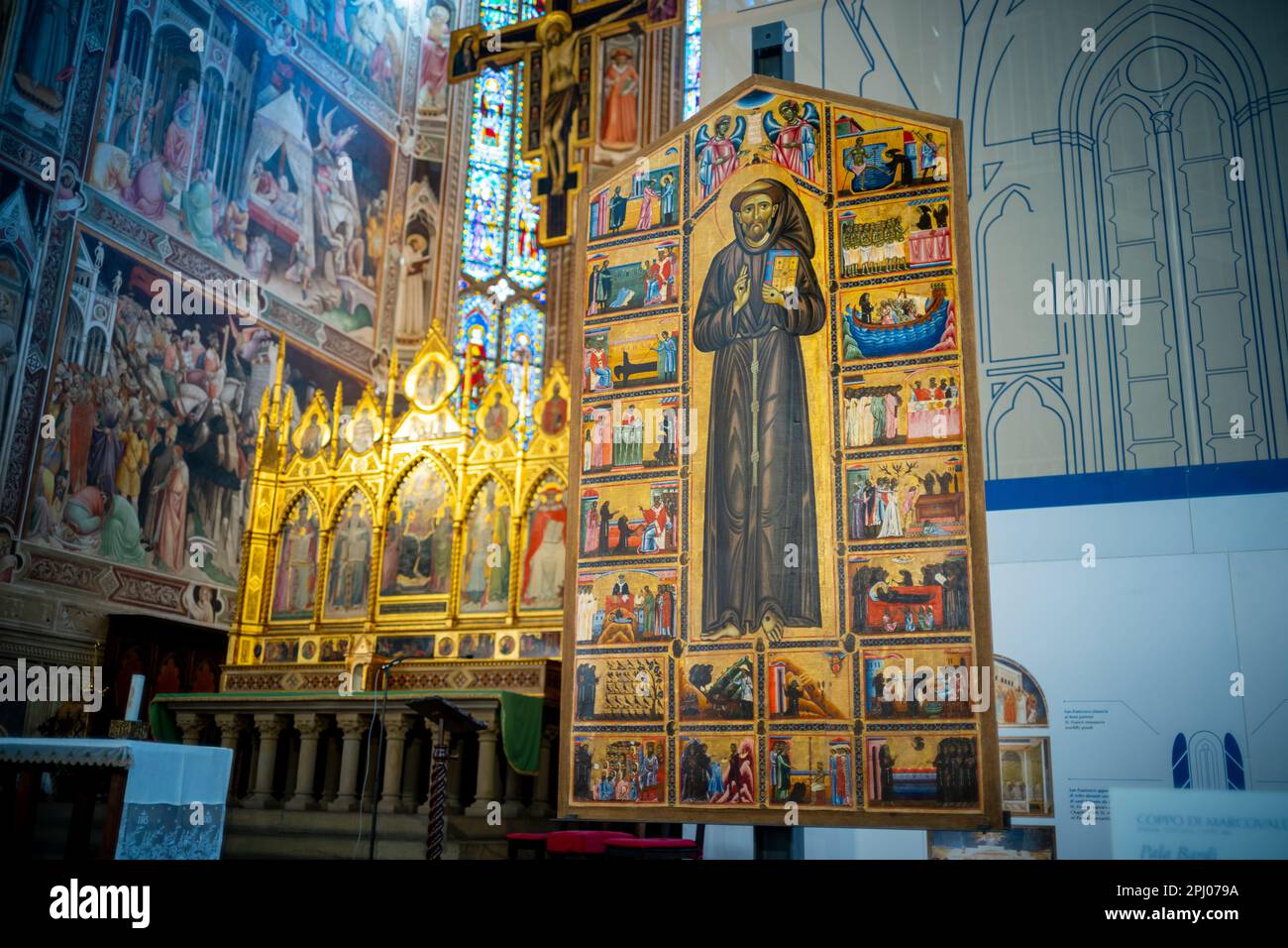 Giotto's frescoes in the Bardi Chapel were covered in scaffolding ...