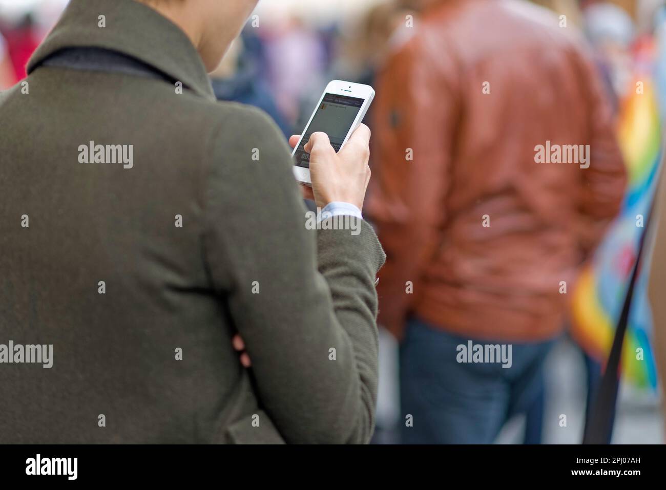 Communicating messaging hi-res stock photography and images - Alamy