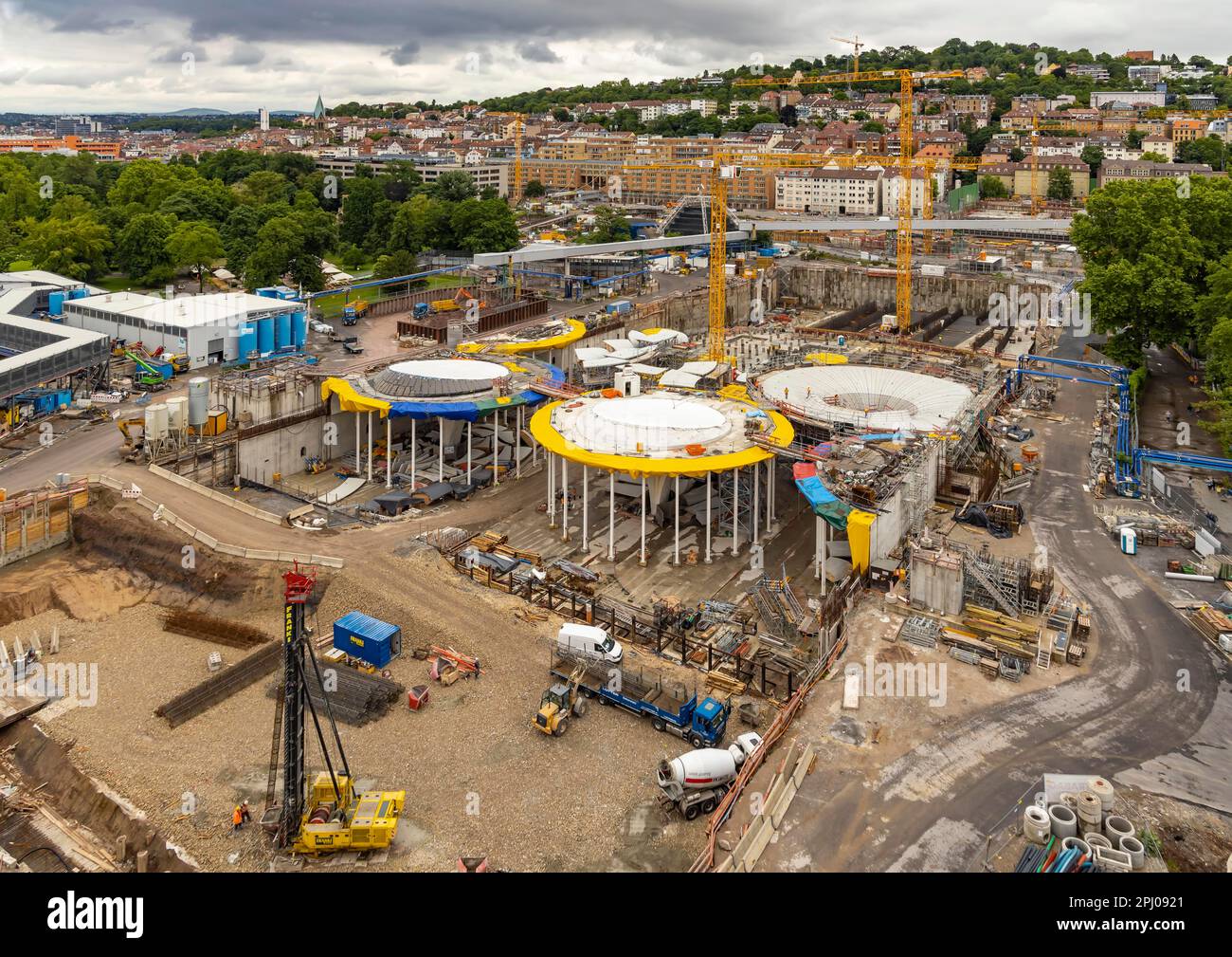 Concrete support construction hi-res stock photography and images - Alamy