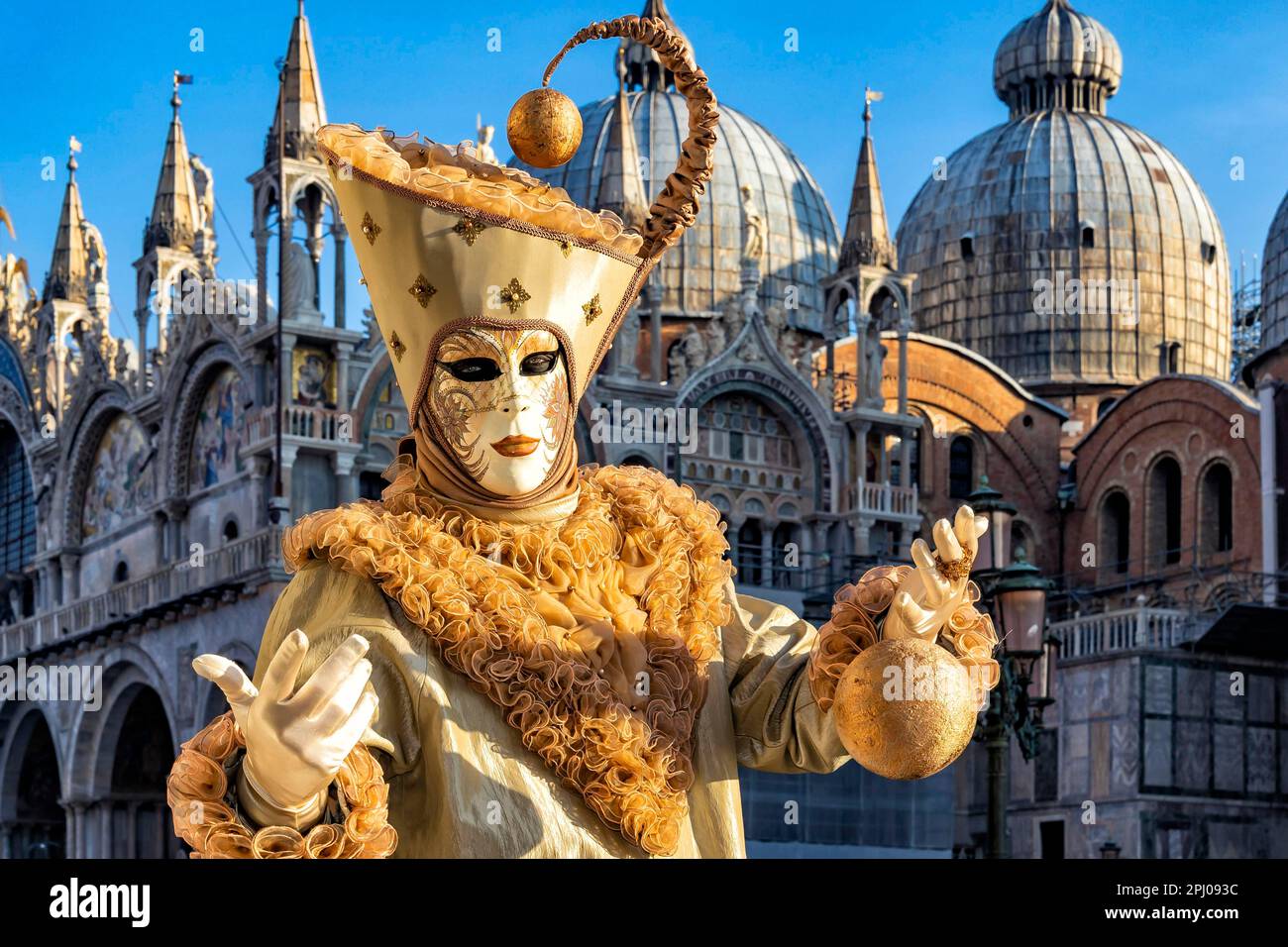 Carnevale di Venezia, elaborate masks and imaginative costumes can be ...