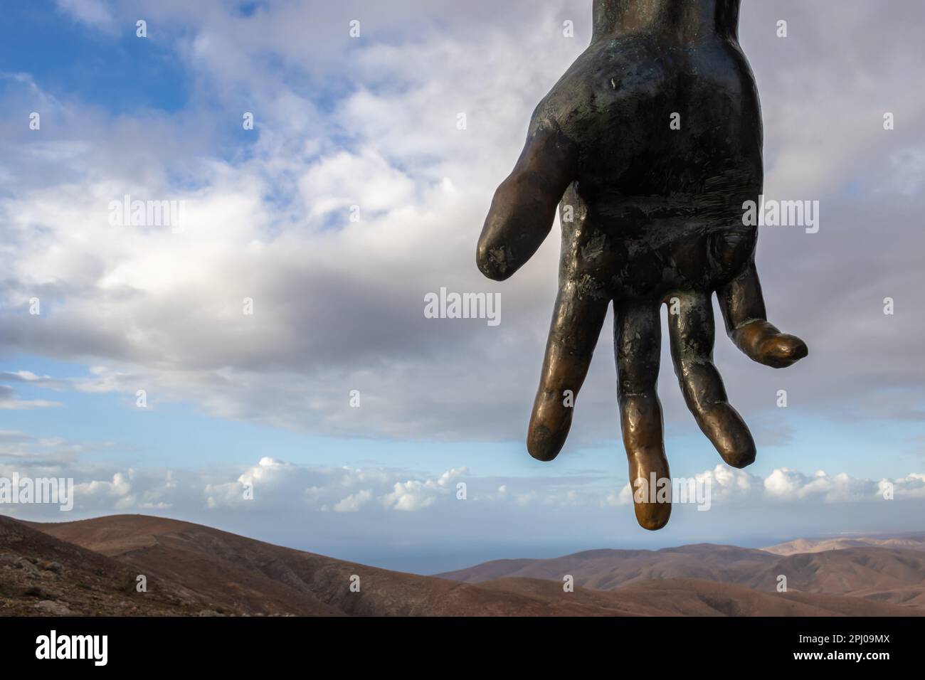 Detail of the hand. Statue of Two Kings, Guise and Ayose, important in ...