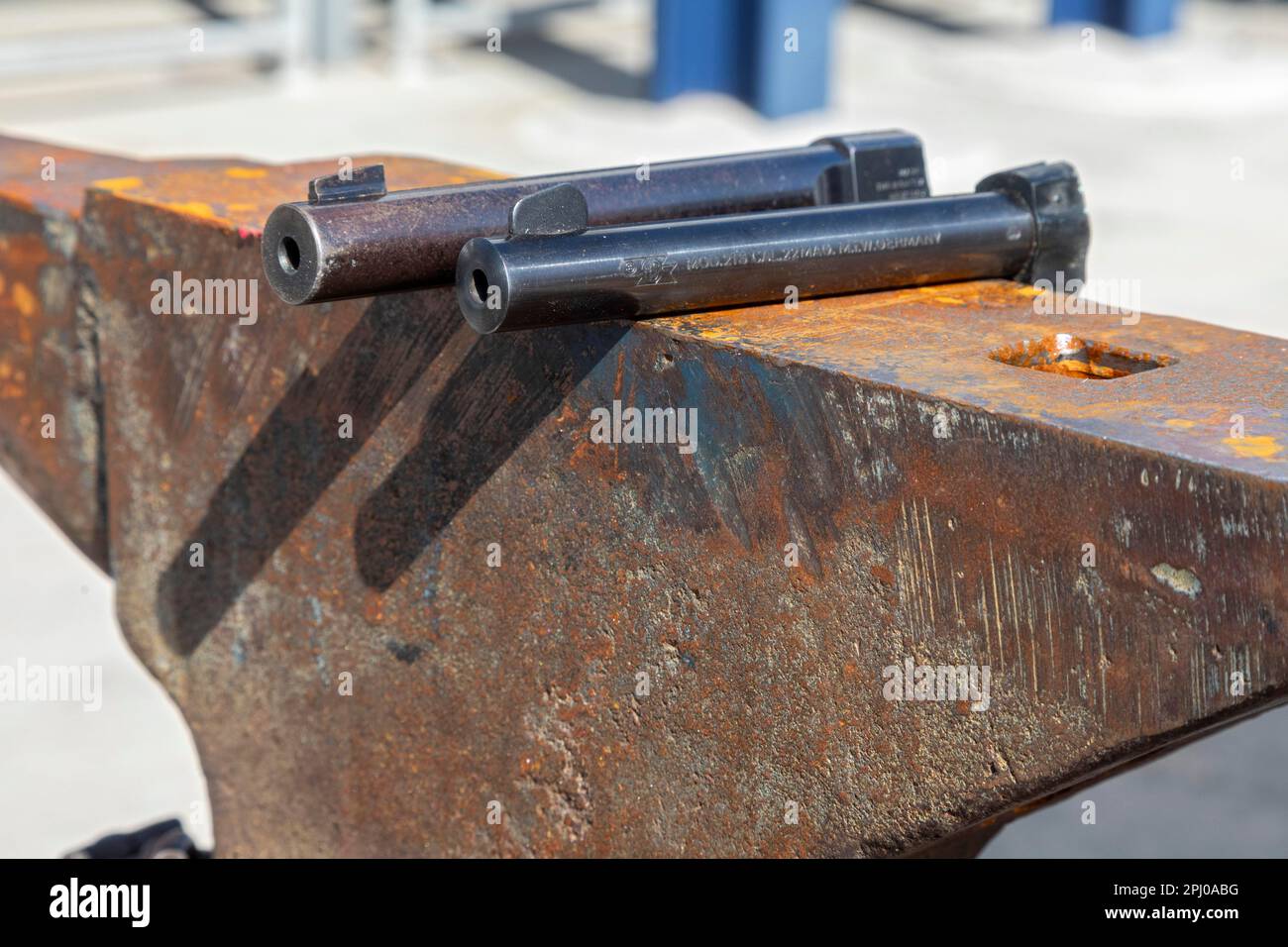 Gun barrel hi-res stock photography and images - Alamy