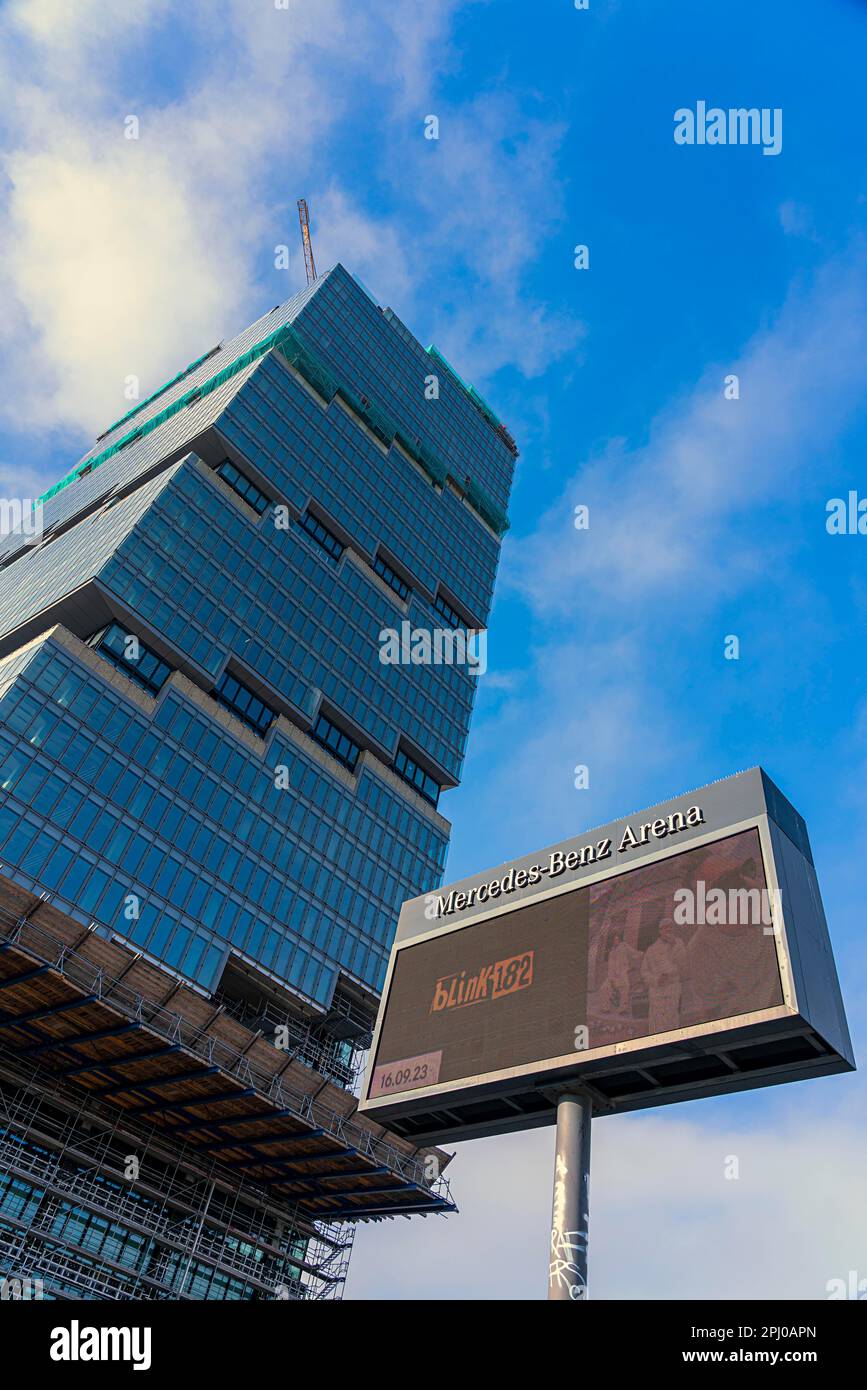 New high-rise building at the East Side Mall, Friedrichshain, Berlin ...