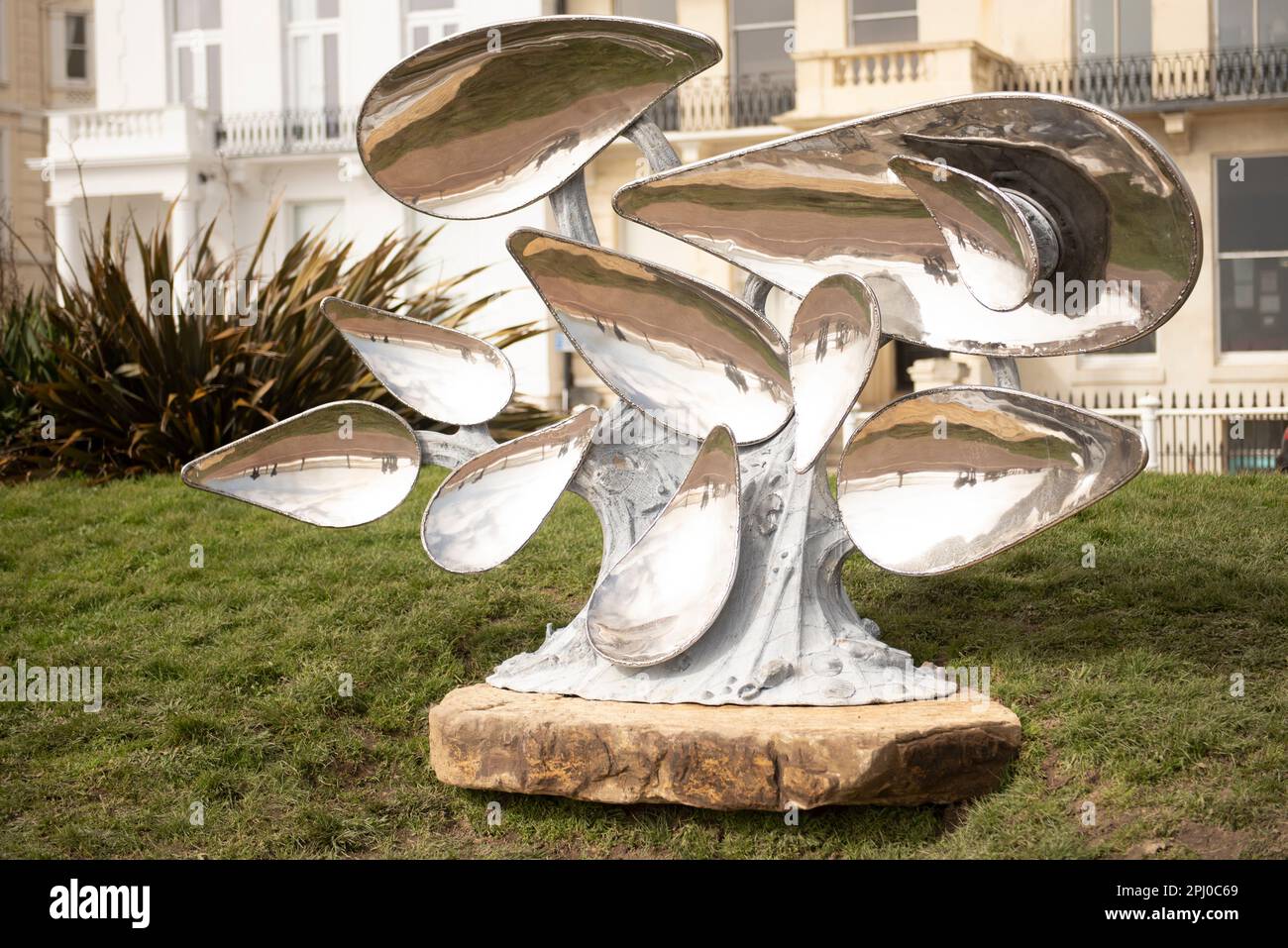 Marina Sculpture by Blacksmith Leigh Dyer Stock Photo - Alamy