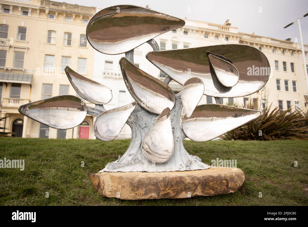 Marina Sculpture by Blacksmith Leigh Dyer Stock Photo - Alamy