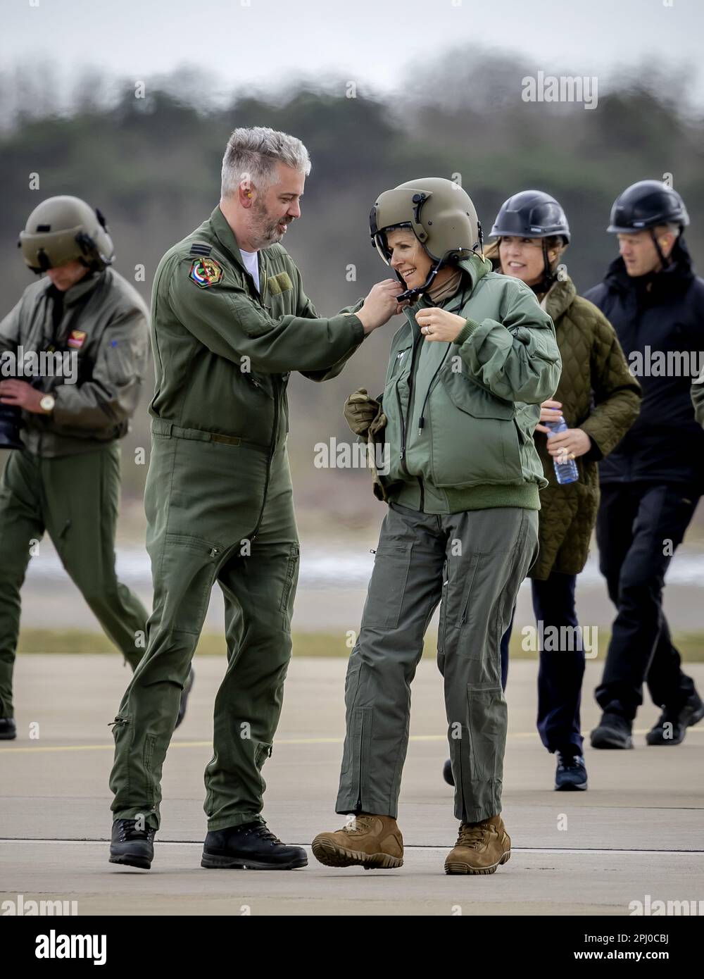 RIJEN - Queen Maxima gets out after training for extinguishing forest ...