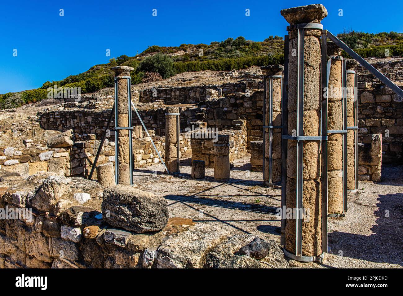 Residential building with columned courtyard - Rhodesian peristyle ...