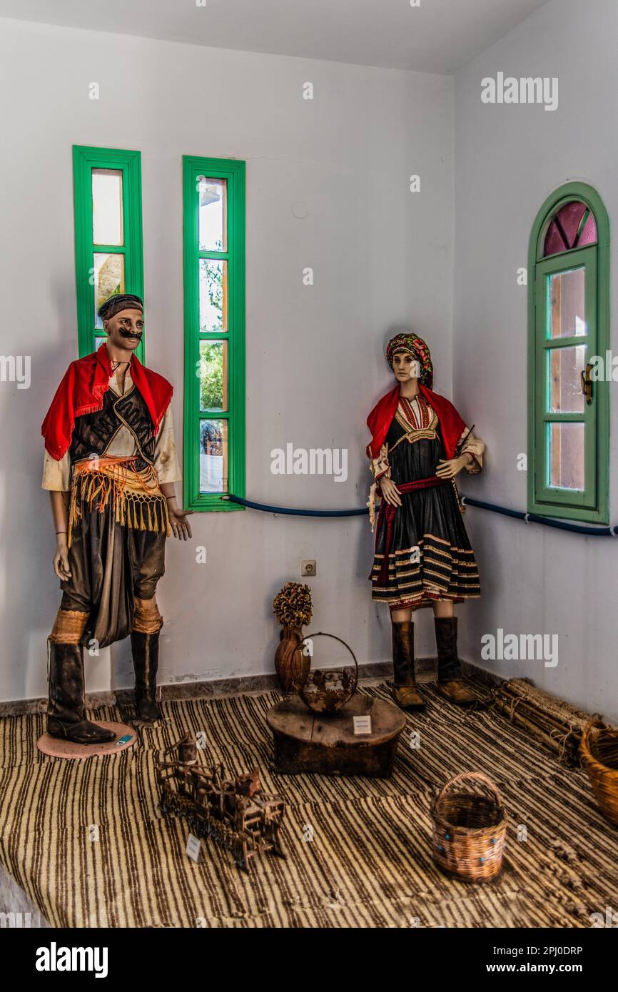 Local people traditional tools hi-res stock photography and images - Alamy