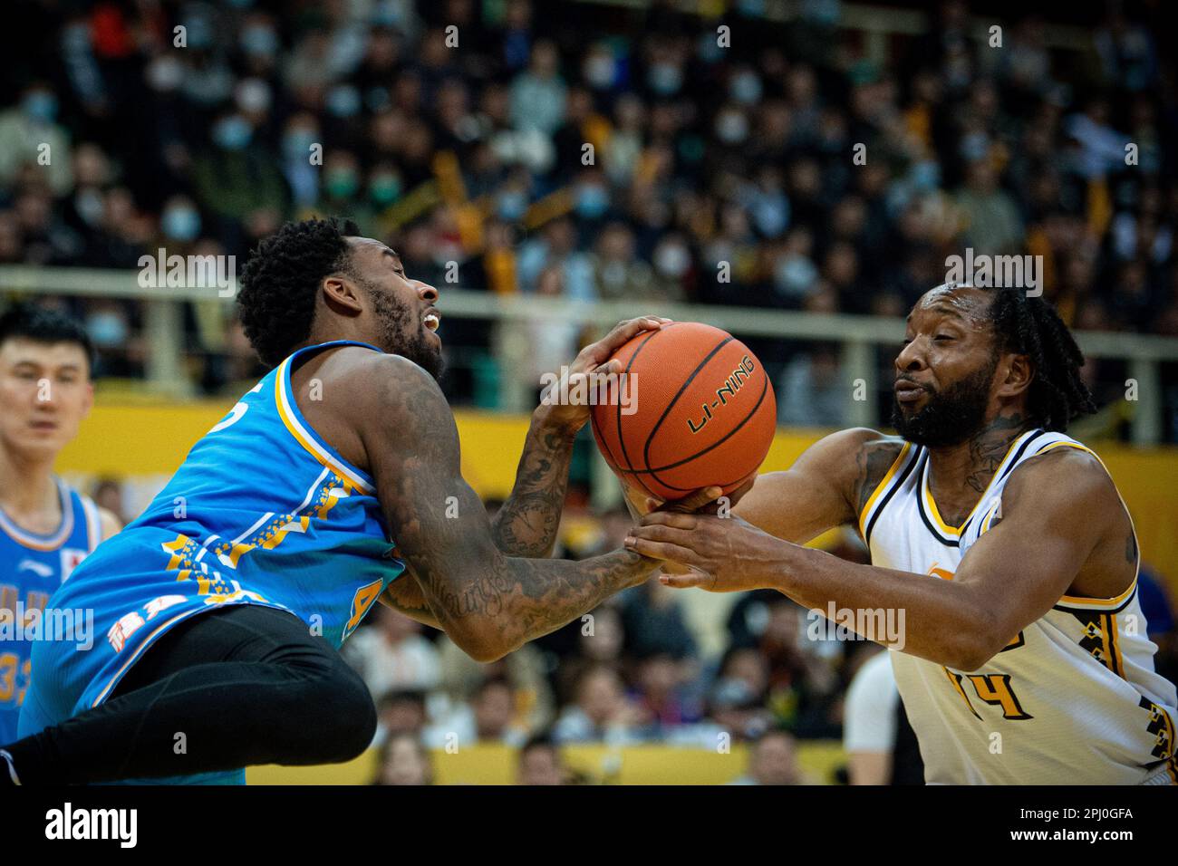 Zhuji, China's Zhejiang Province. 30th Mar, 2023. Darius Adams (L) of ...