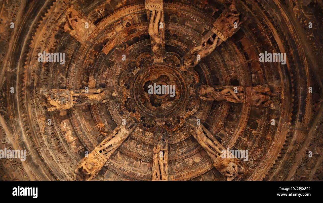 Inside Carvings of Sun Temple Modhera, Carving Pillars, Carving ...