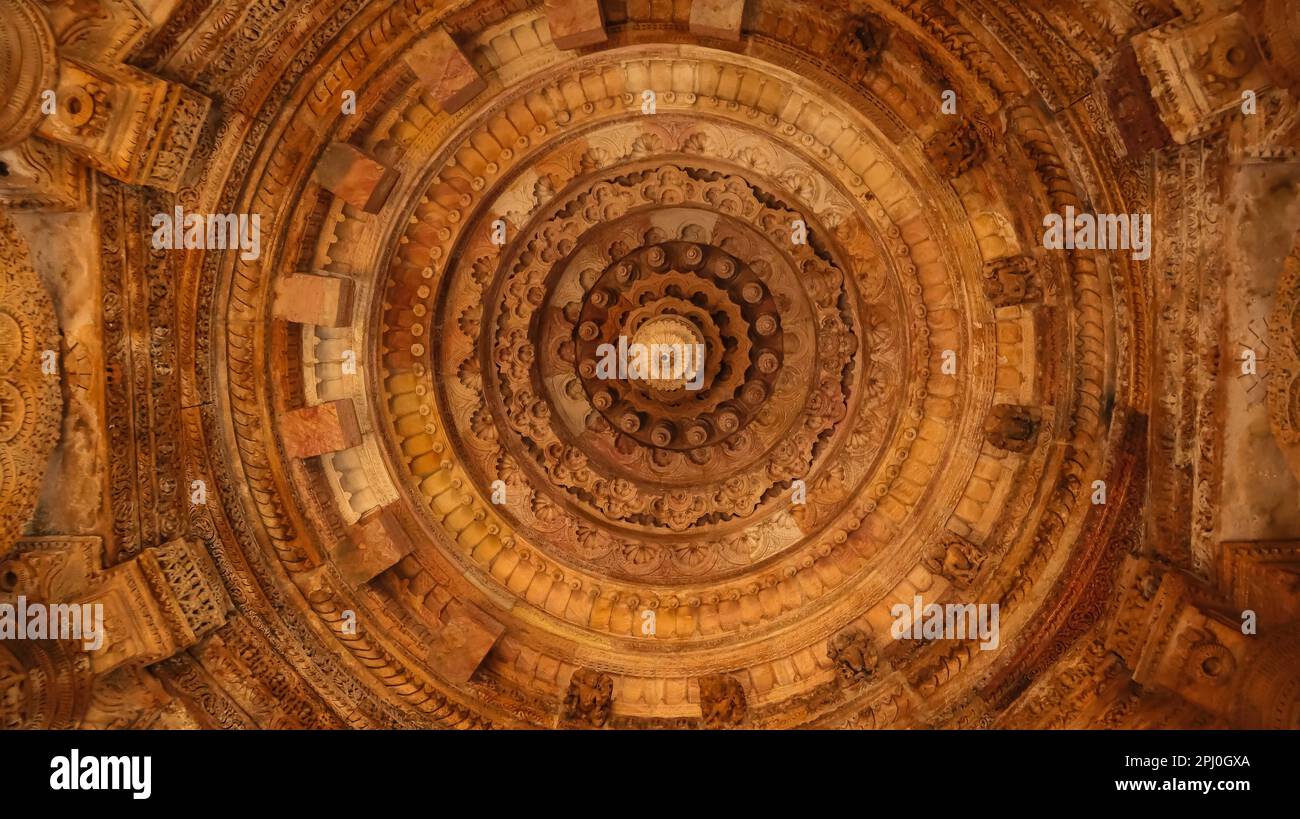 Inside Carvings of Sun Temple Modhera, Carving Pillars, Carving ...