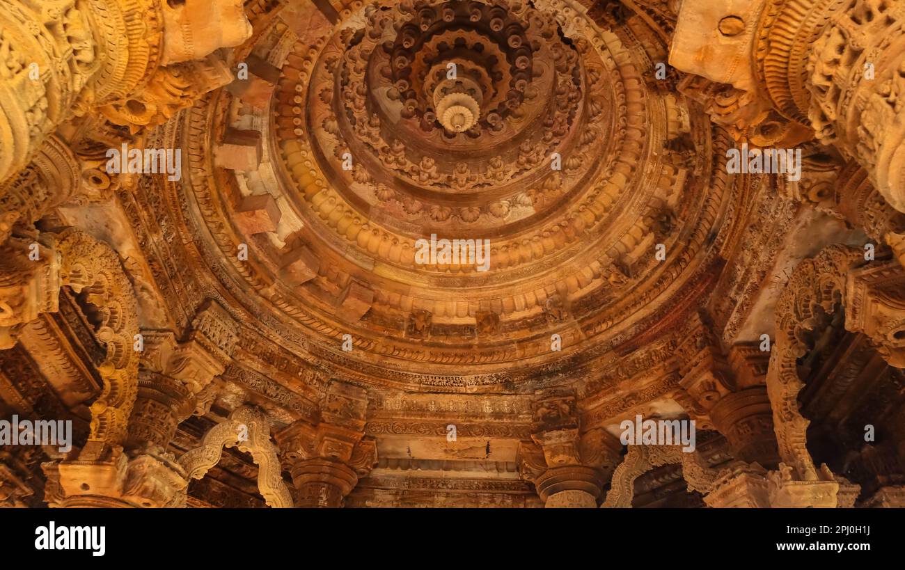 Inside Carvings of Sun Temple Modhera, Carving Pillars, Carving ...