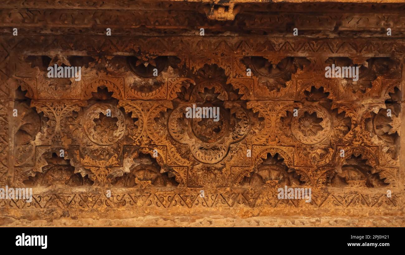 Inside Carvings of Sun Temple Modhera, Carving Pillars, Carving ...