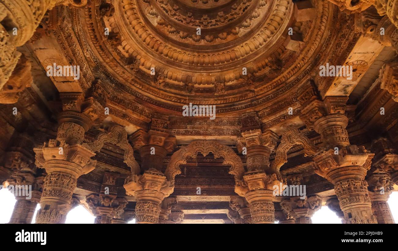 Inside Carvings of Sun Temple Modhera, Carving Pillars, Carving ...