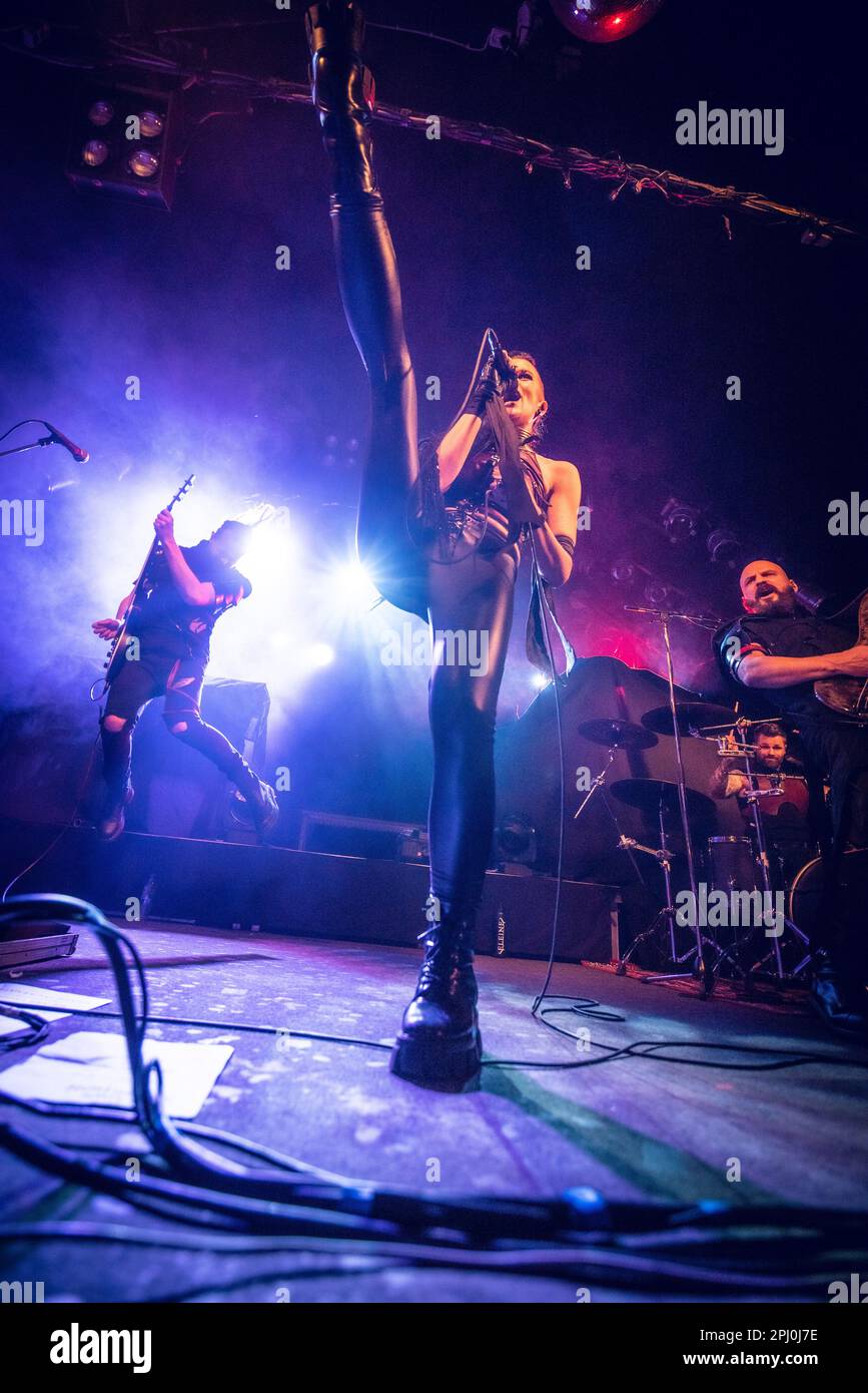 League of distortion band hi-res stock photography and images - Alamy