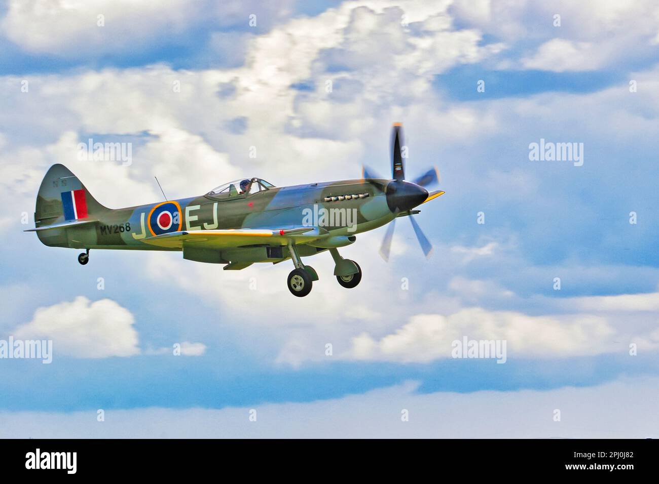 Aircraft, Supermarine Spitfire Mk XIV, Duxford UK Stock Photo - Alamy