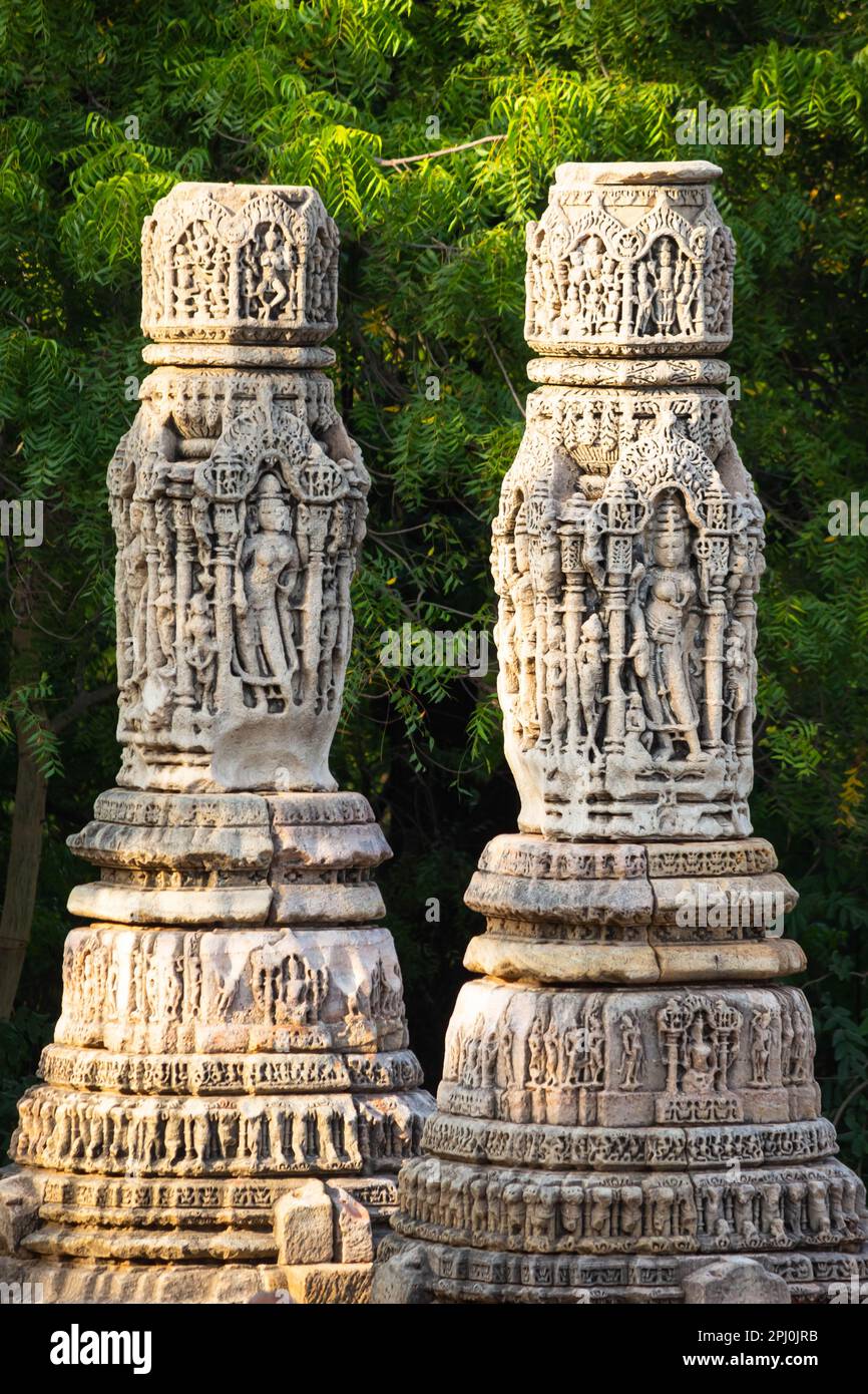 Beautiful Carving Pillars of Sun Temple, Modhera, Surya Temple, Modhera ...