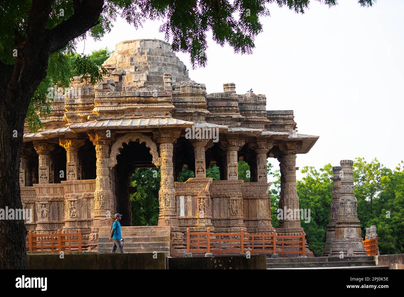 Beautifully Carved Sun Temple of Modhera, Surya Mandir, Hindu Temple ...