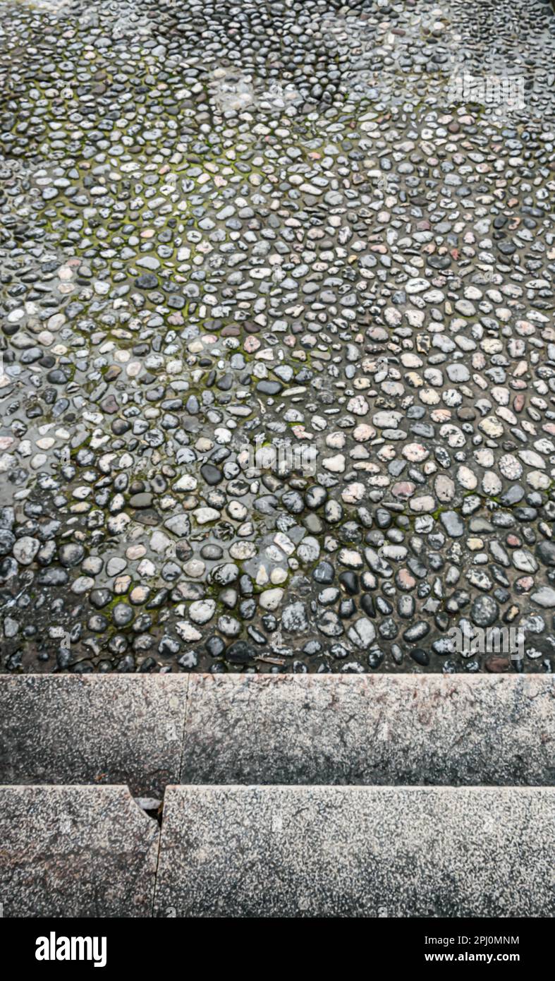 Street view pebble walkway hi-res stock photography and images - Alamy