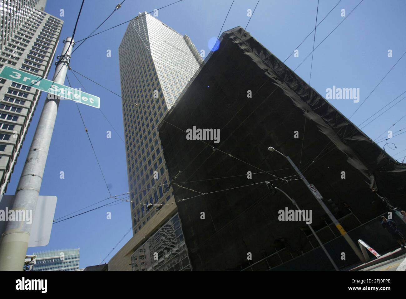 stregis151 ls.jpg St. Regis tower, with the Williams building shrouded ...