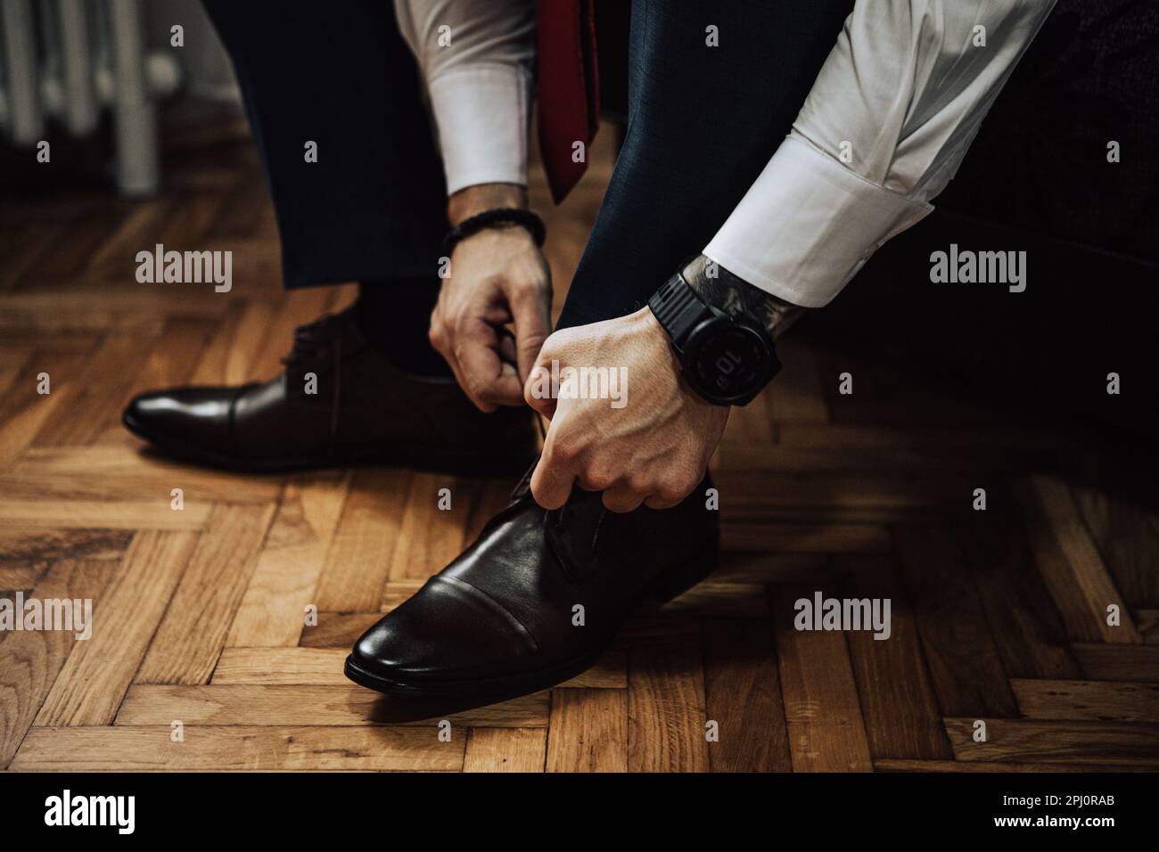 Tietheknot hi-res stock photography and images - Alamy