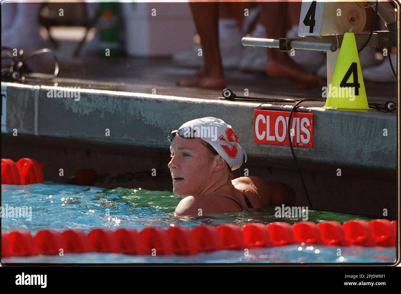 SWIM THOMPSON/C/12AUG98/SP/LS ---- Jenny Thompson swam in the 100m ...