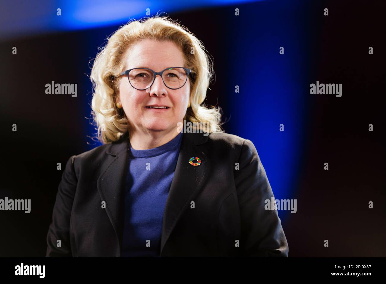 Politik politics portrait portrait frontal front view hi-res stock ...