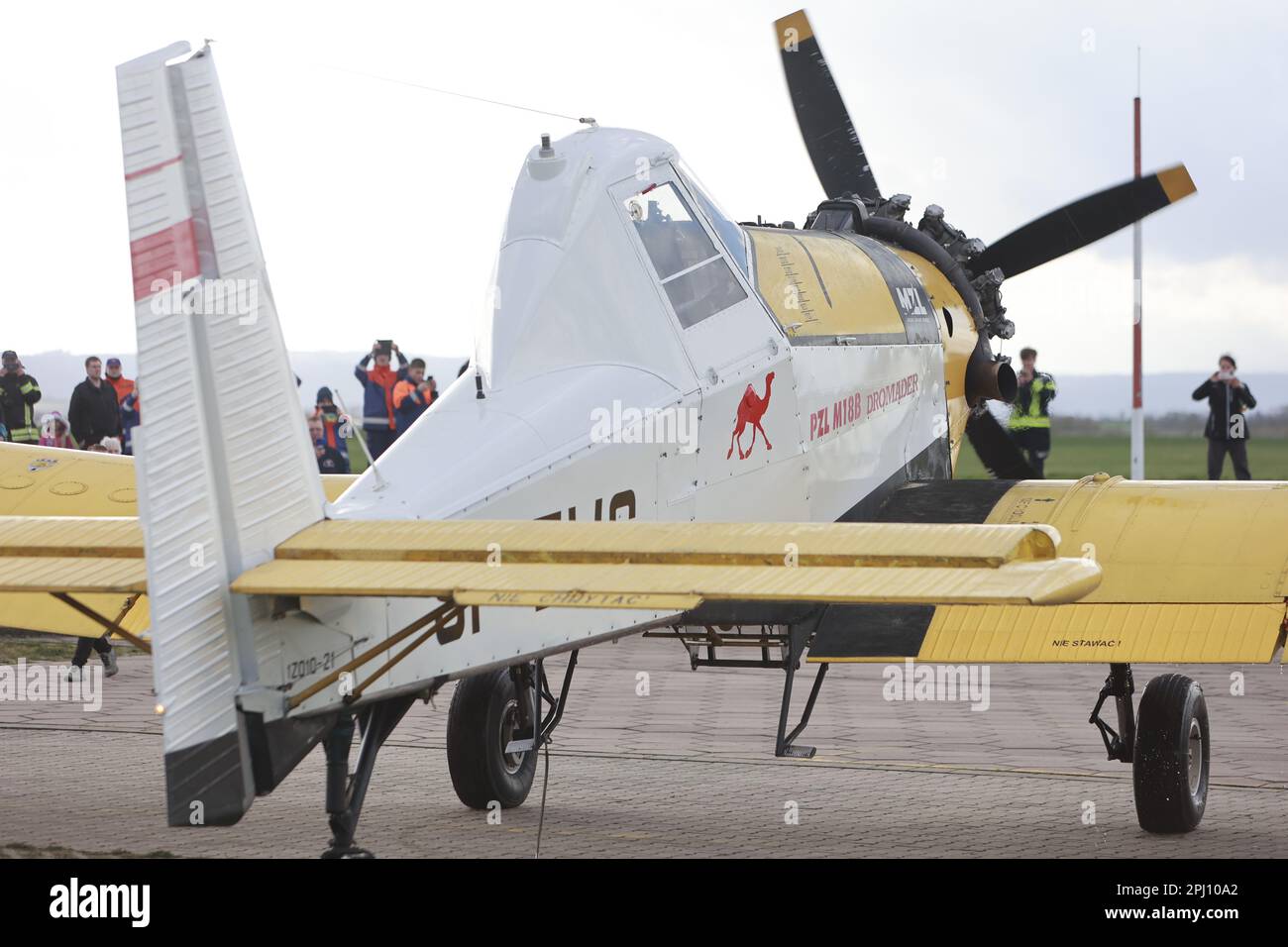 Ballenstedt, Germany. 30th Mar, 2023. A small firefighting aircraft ...