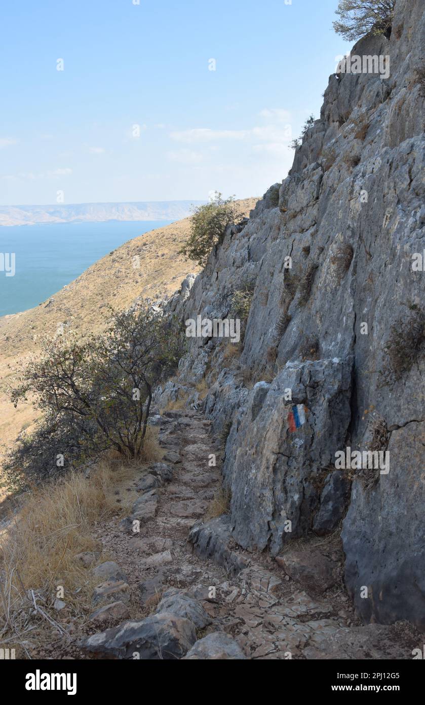 Hike along the Cliffs of Arbel Nature Reserve neat Tiberias and the Sea ...