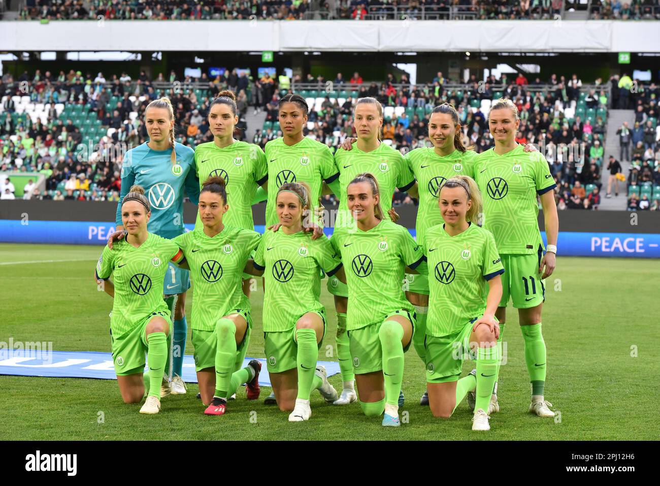 Womens champions league vfl wolfsburg v paris saint germain hi-res ...