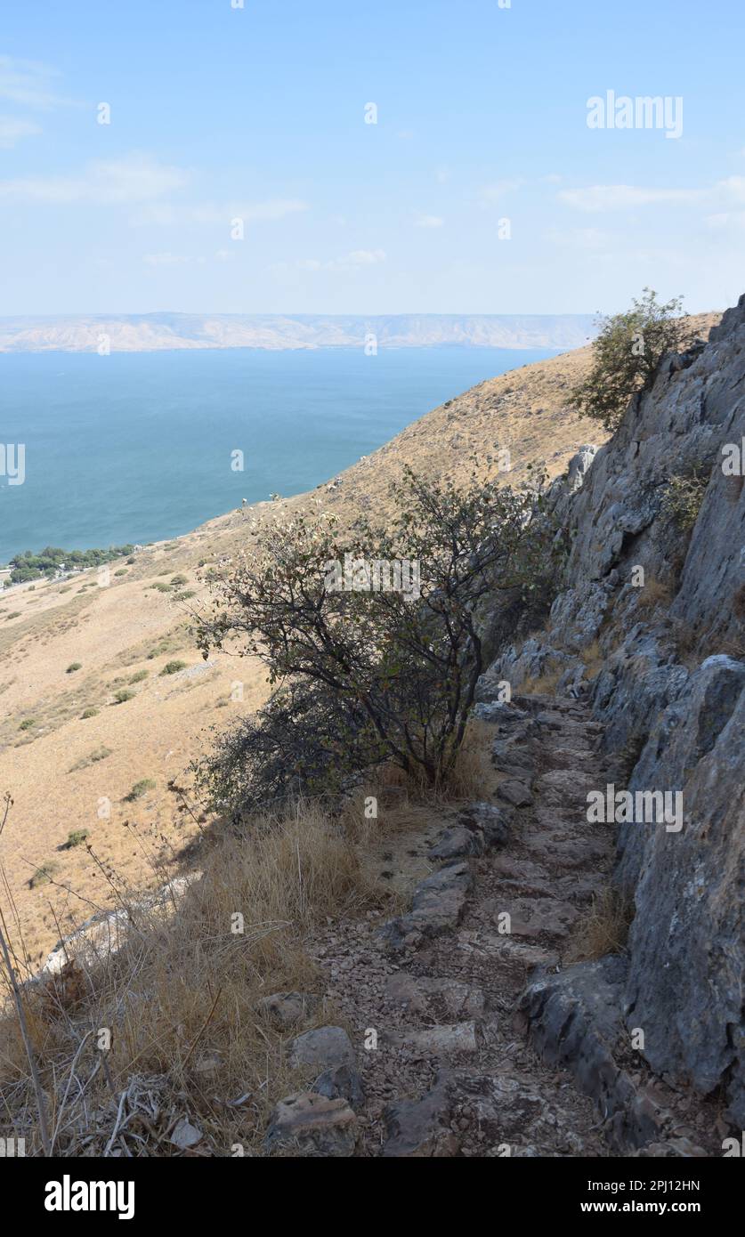 Hike along the Cliffs of Arbel Nature Reserve neat Tiberias and the Sea ...