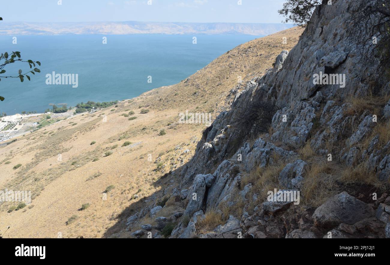 Hike along the Cliffs of Arbel Nature Reserve neat Tiberias and the Sea ...