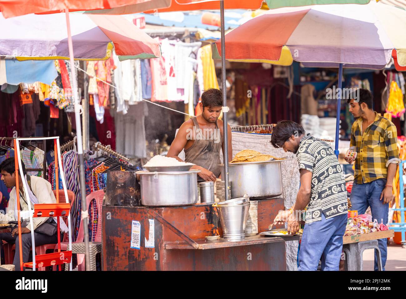 Haridwar, Uttarakhand, India - Oct 2022: Street tea hawker, Portrait of ...