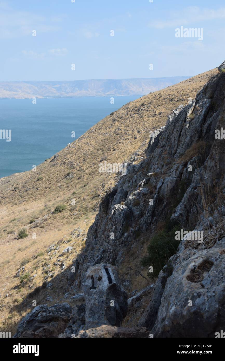 Hike along the Cliffs of Arbel Nature Reserve neat Tiberias and the Sea ...